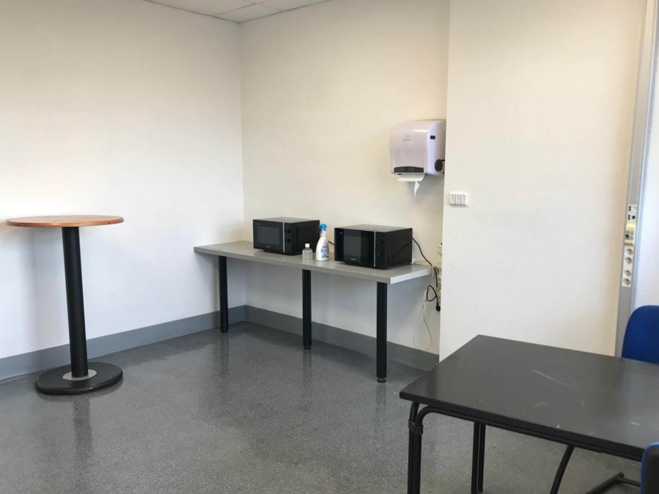 Ouverture d'une salle avec micro-ondes - Sciences Po Lyon